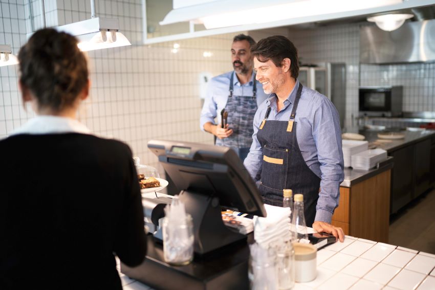 Ennakkotietoa YEL-vakuutettujen työtulojen tarkistamisesta